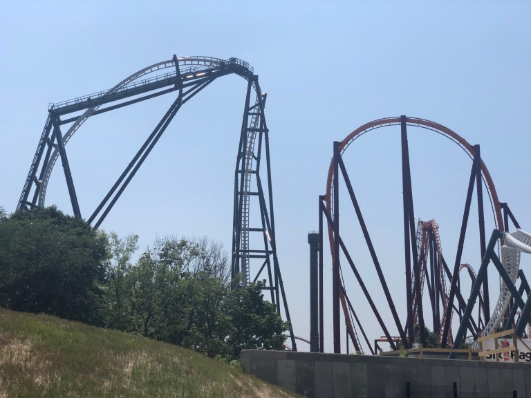REVIEW: Maxx Force – S&S Launch Coaster at Six Flags Great America ...